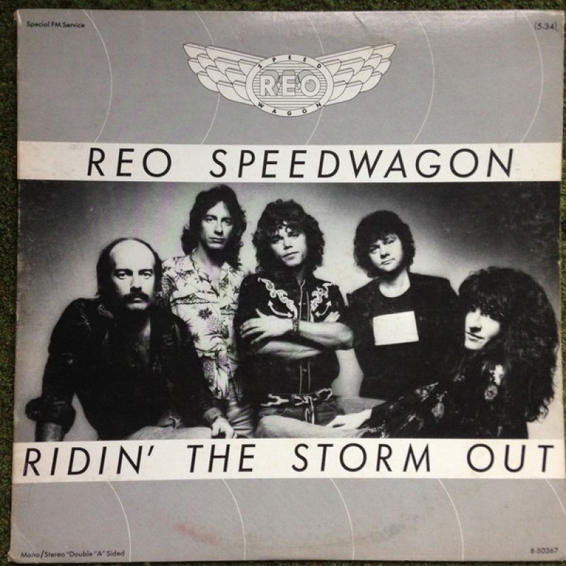 REO Speedwagon - Ridin' The Storm Out [Live] - hitparade.ch